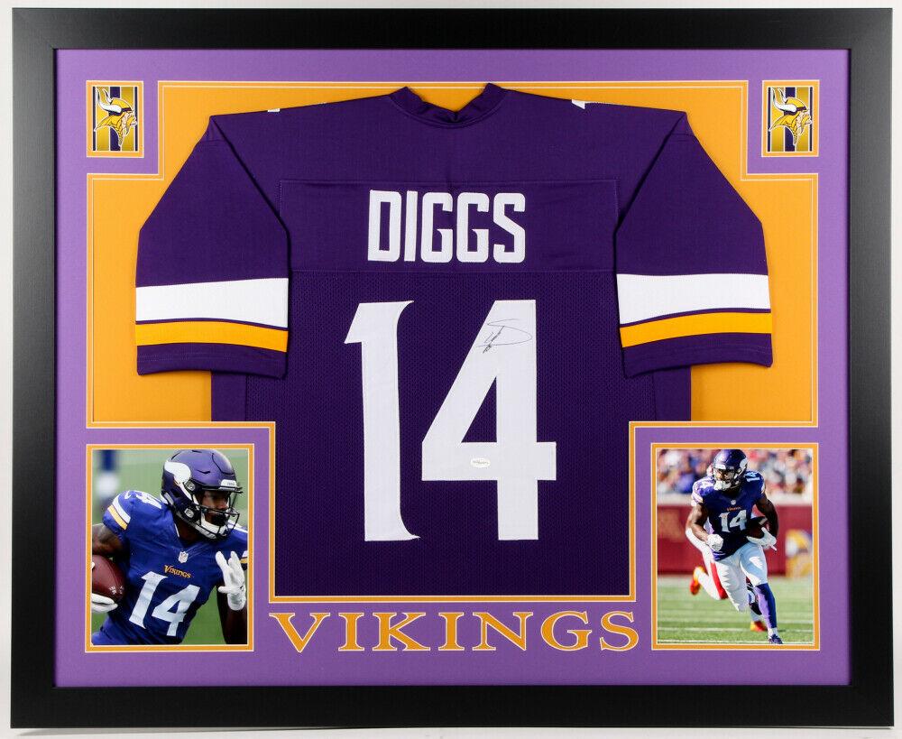 Super Deluxe-Horizontal Jersey Framing w/ Logo – Super Sports Center