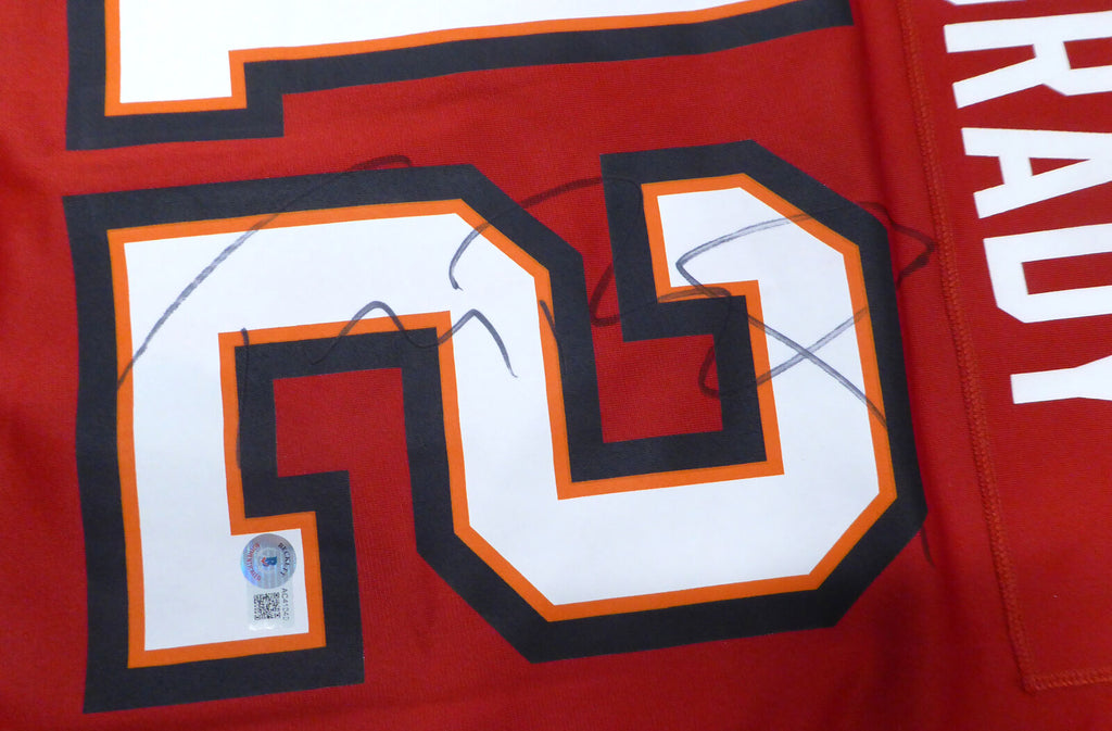 Buccaneers Tom Brady Autographed Red Nike SB Patch Jersey Beckett QR ...