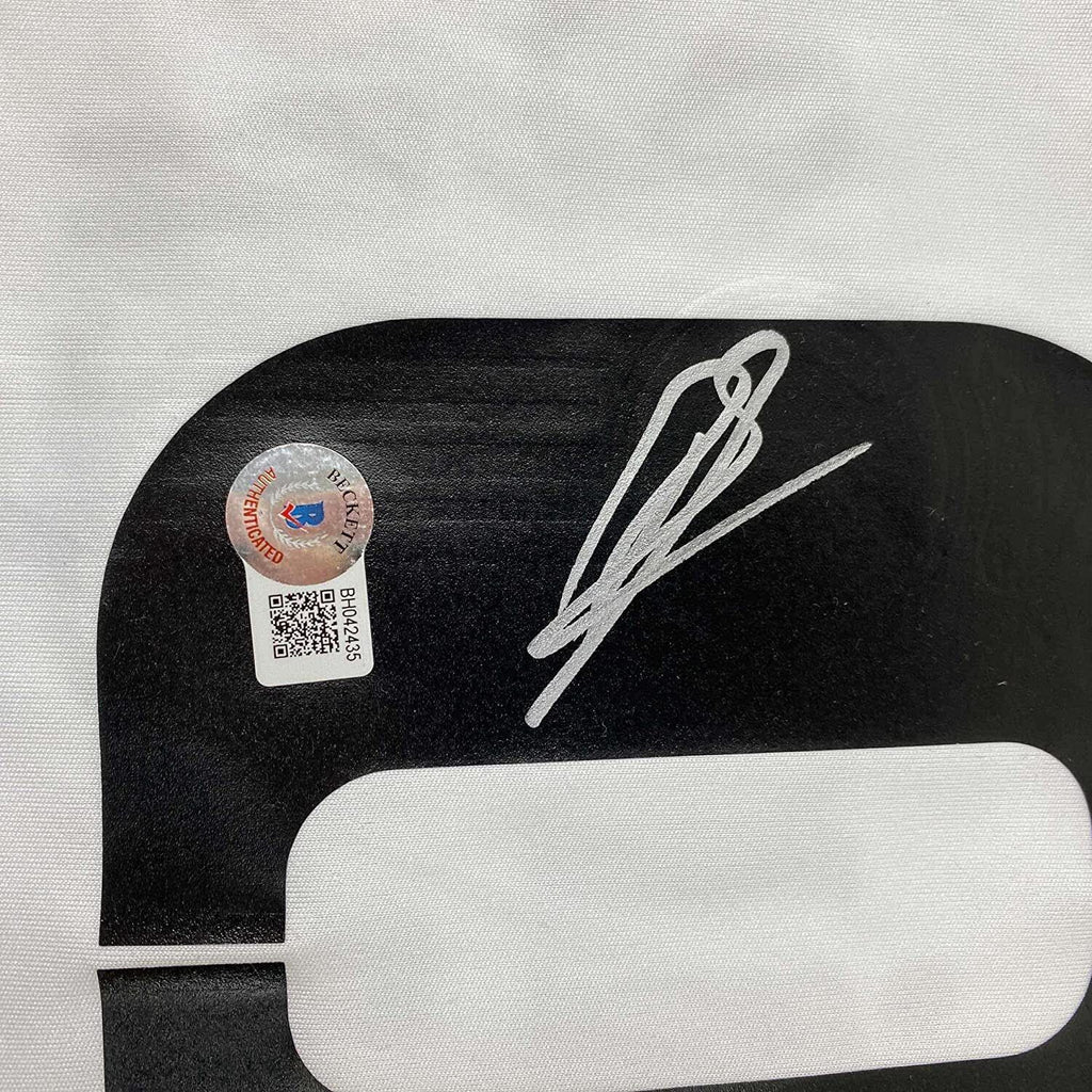 Framed Autographed/Signed Karim Benzema 33x42 2022-23 White Jersey BAS ...
