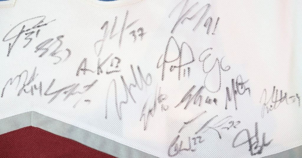 2018-19 Colorado Avalanche Team Signed Jersey (see below for names ...
