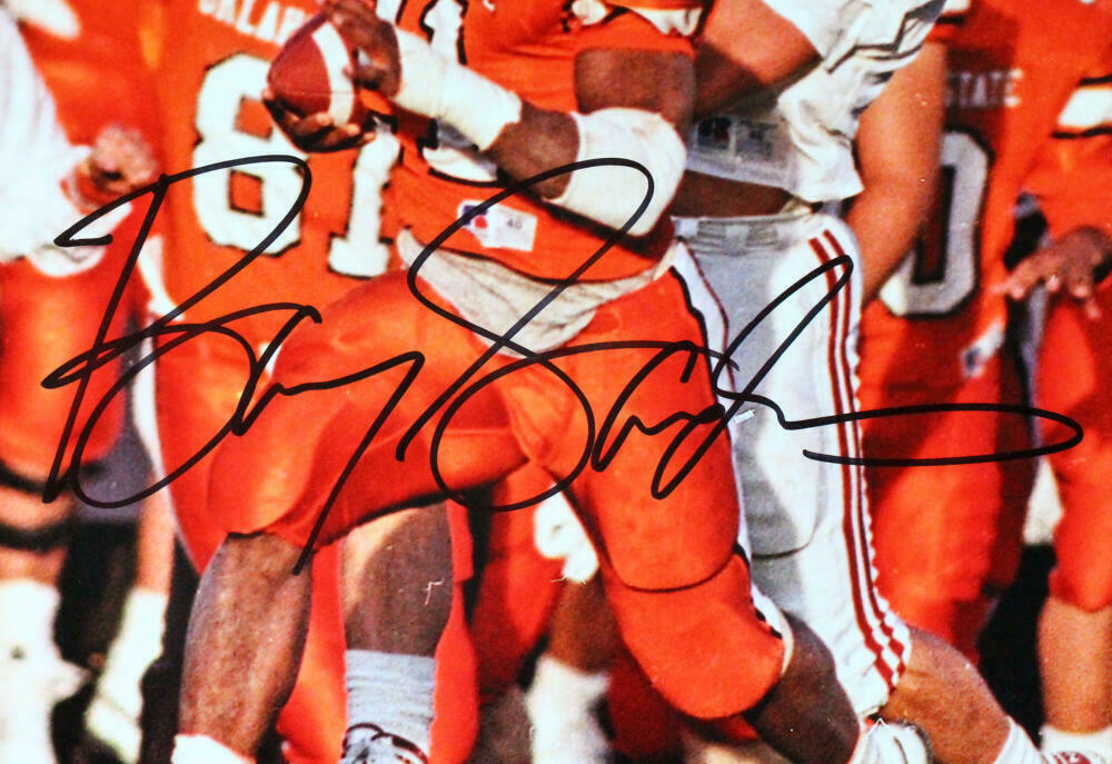 Barry Sanders Autographed OSU Cowboys 16x20 FP Running Photo- Beckett ...