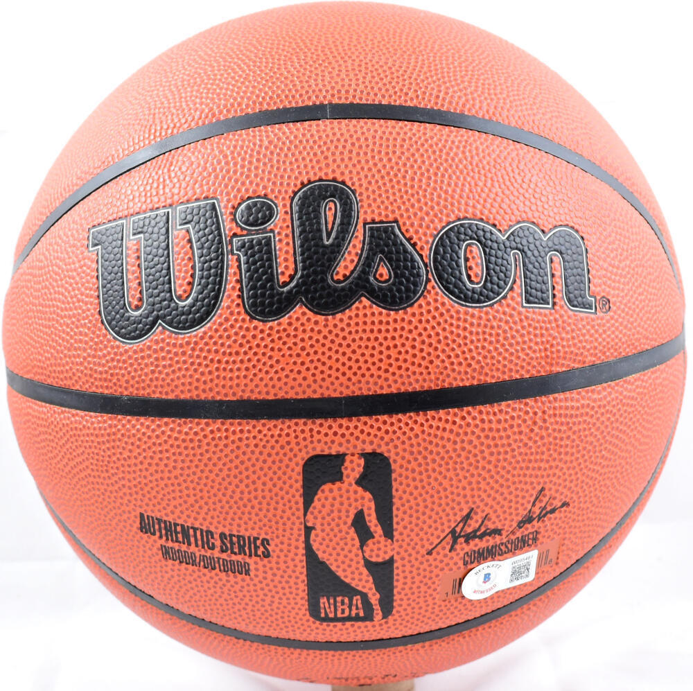 Julius Erving Autographed NBA Wilson Basketball-Beckett W Hologram *Si ...
