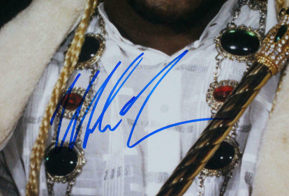 Mike Tyson Autographed 16x20 with Crown Photo-JSA W *Blue – Super ...